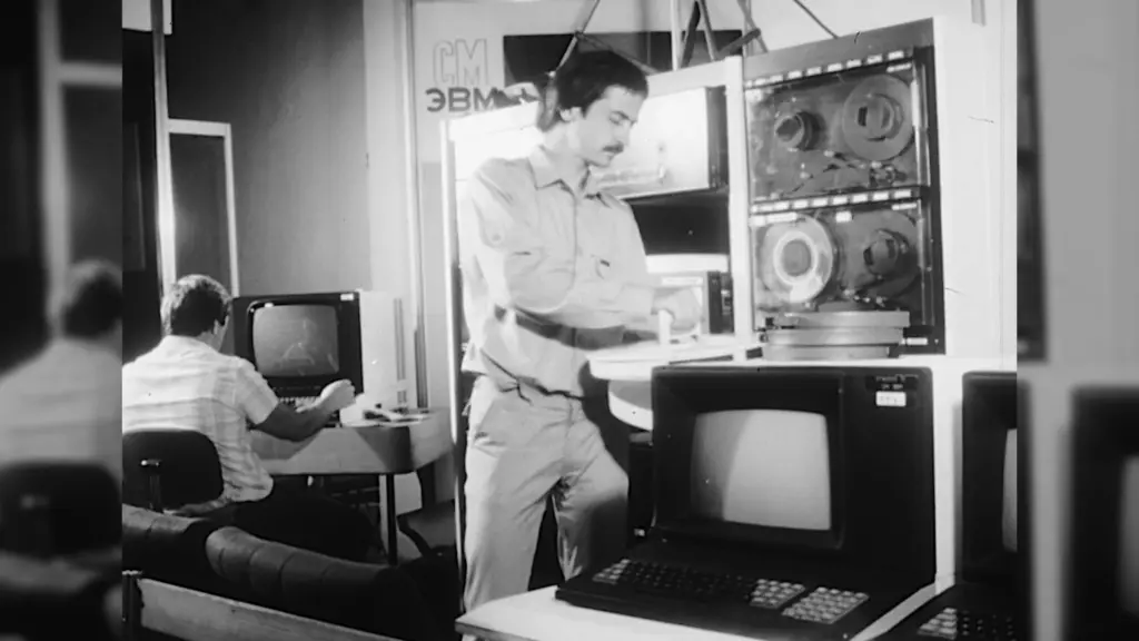 Generic interface co- and contravariance in C# – C# and Sitecore